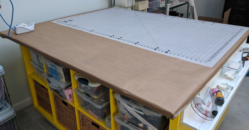 IKEA sewing table - Top 3 Ideas for DIY Sewing Table from IKEA Products ...